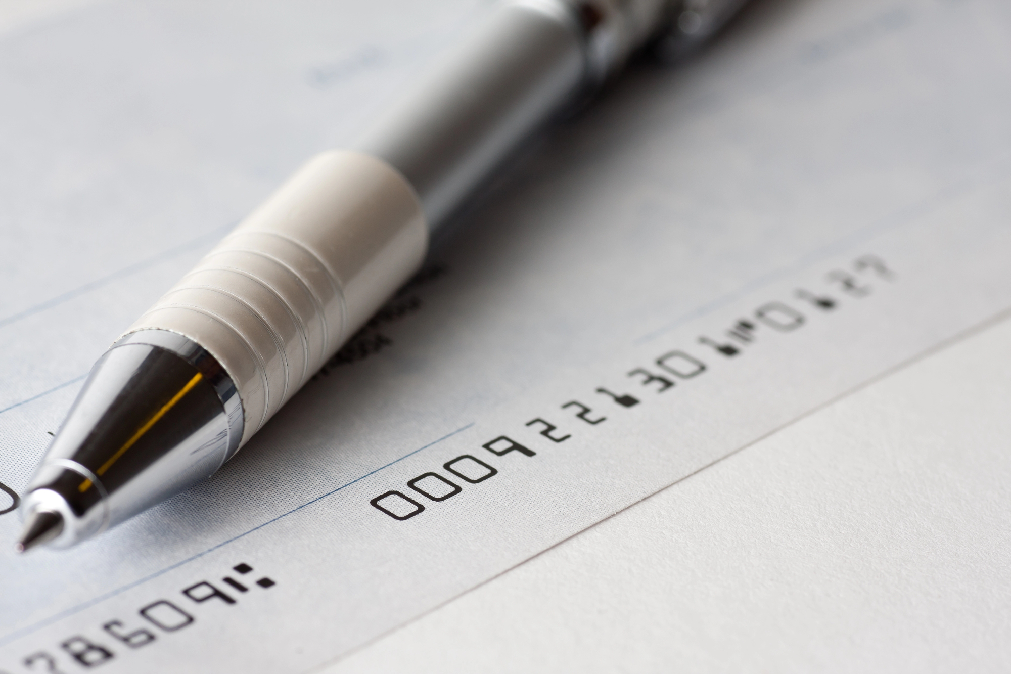 Handwritten checks targeted in new fraud scheme - Spy Briefing